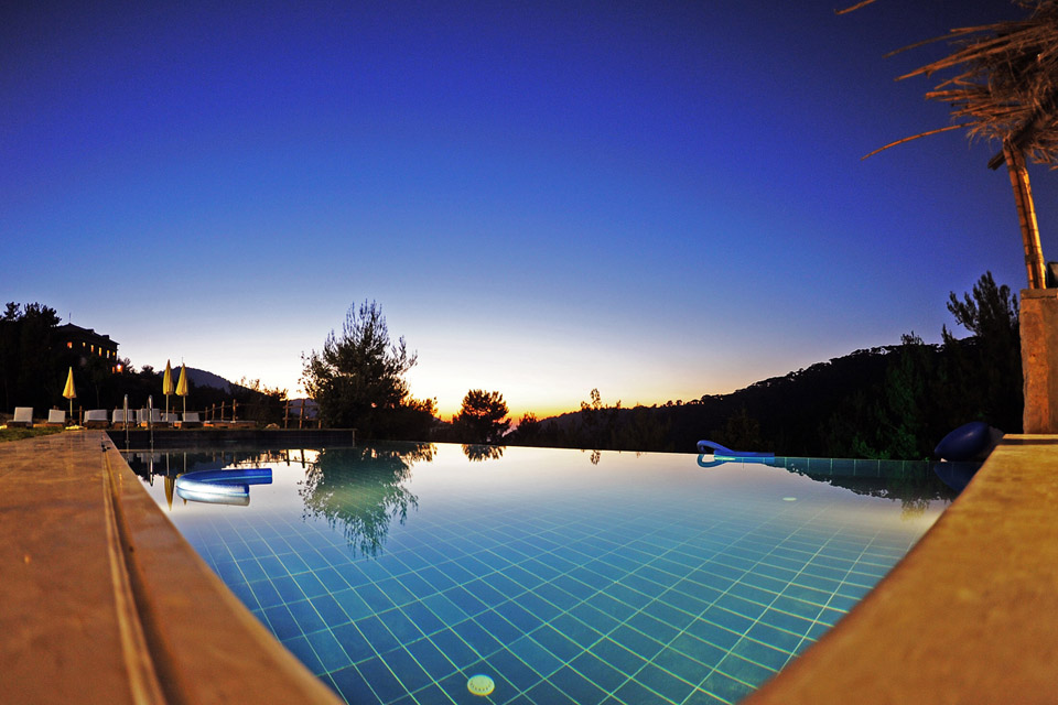 Blue Jay Valley, Lebanon - Book direct
